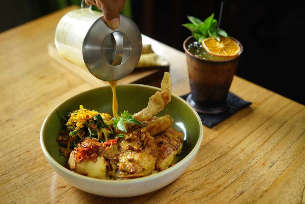 Hujan Locale Ubud: Heritage Asian Cuisine in Bali - Cultura