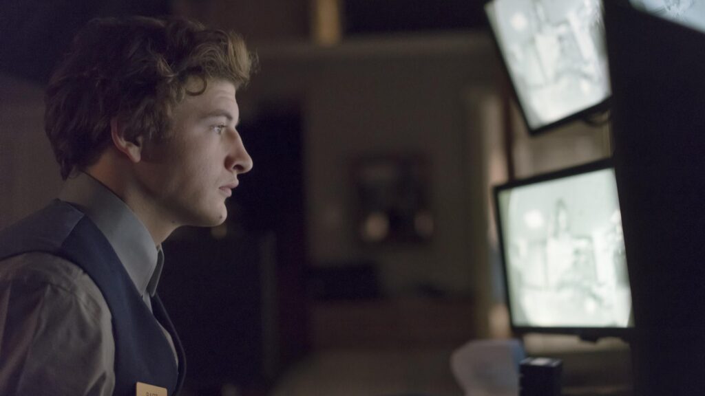 The Night Clerk Review - Cultura