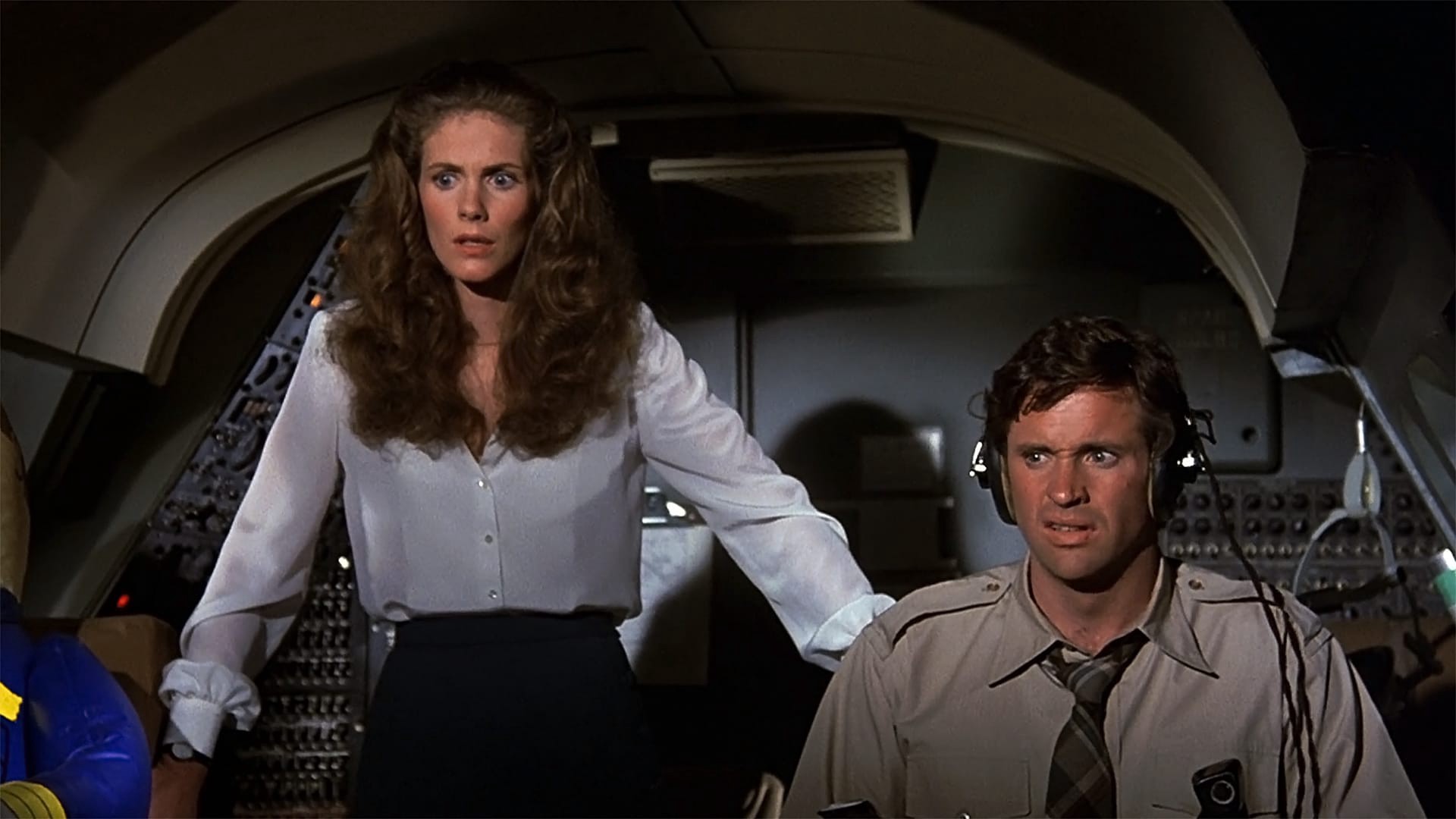 Airplane! Review: Dry-Humor ala Warkop DKI Versi Amerika - Cultura