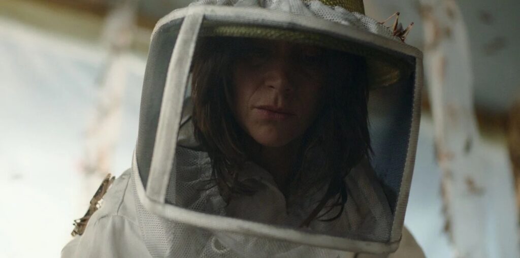 The Swarm Review: Teror Belalang dan Drama Keluarga yang Suram - Cultura