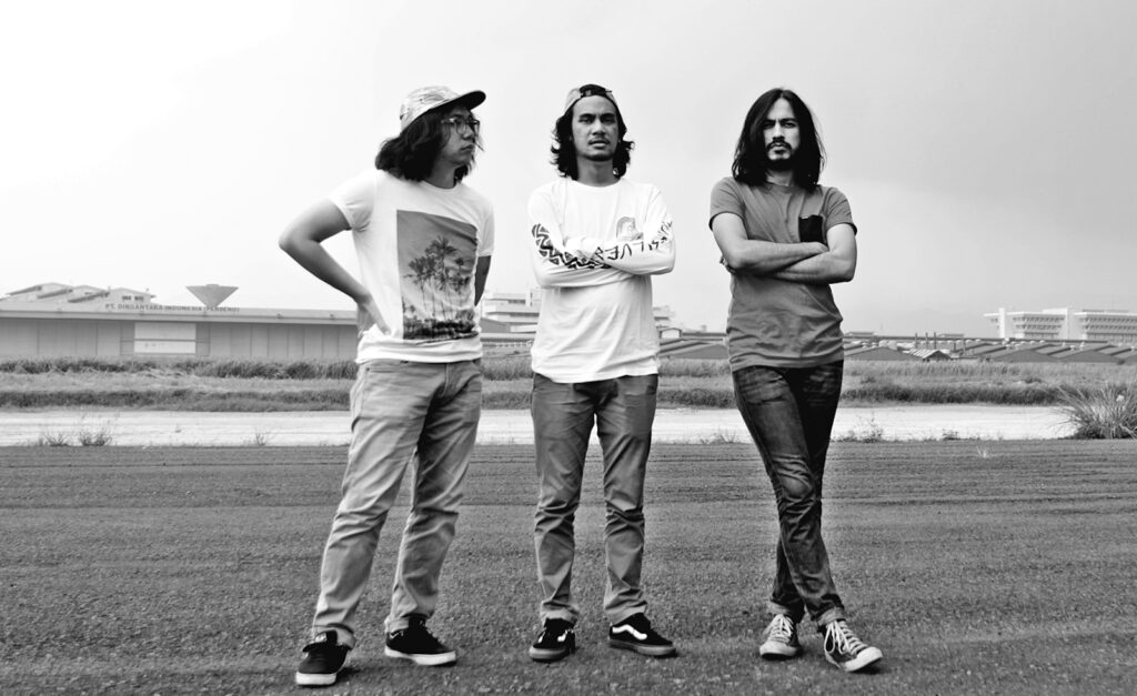 Best Songs of Kelompok Penerbang Roket - Cultura