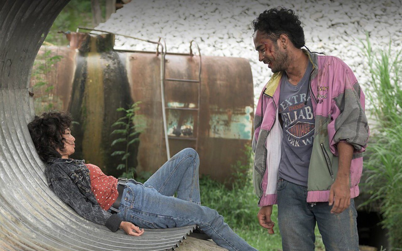 Seperti Dendam, Rindu Harus Dibayar Tuntas Review: Mengenang Damai Diri ...