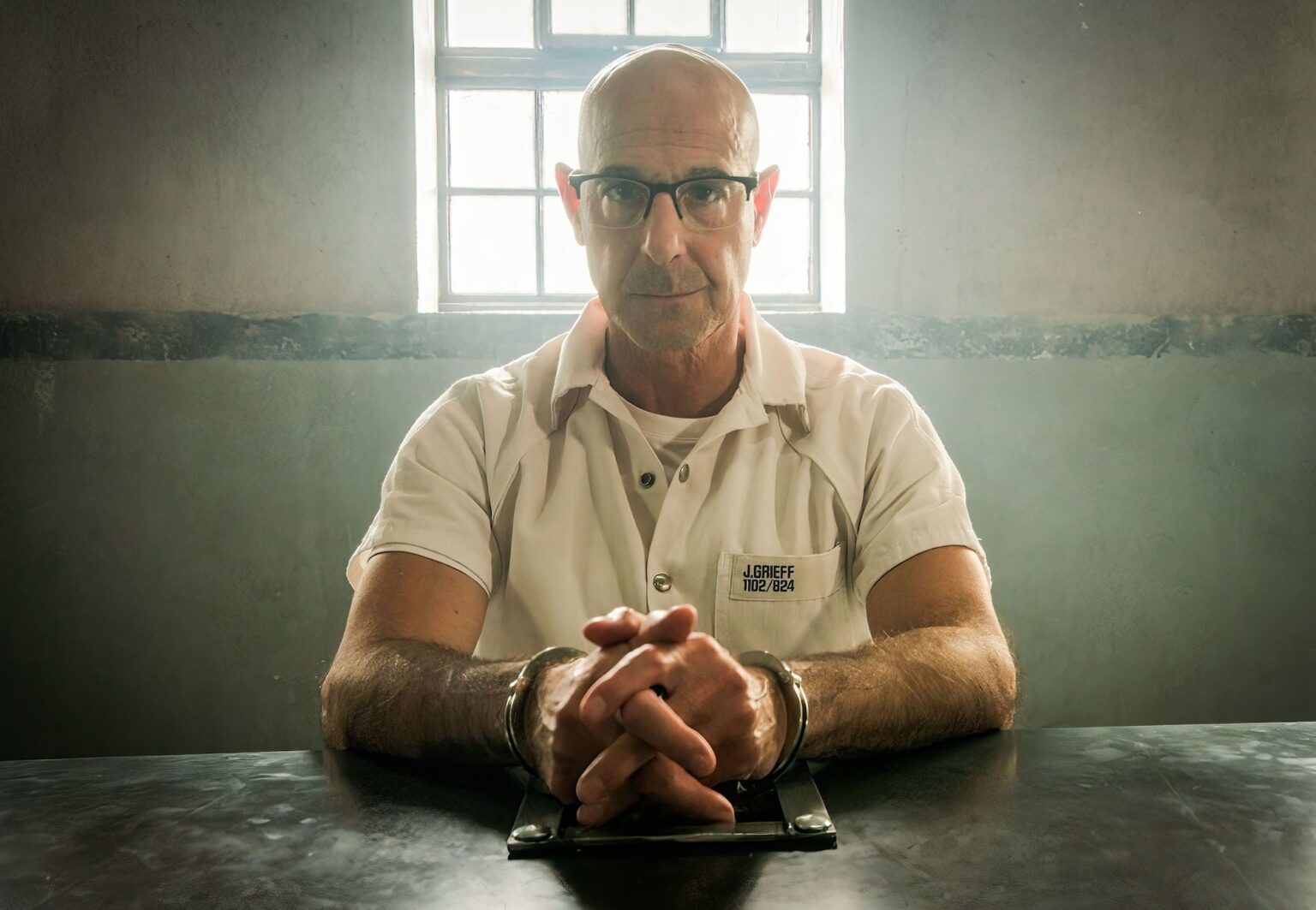 Inside Man Review: Stanley Tucci Perankan Profesor Kriminal Berbakat ...