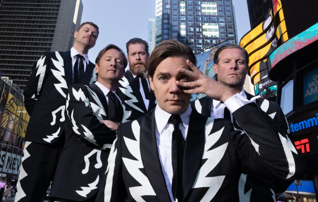 The Hives: The Death of Randy Fitzsimmons Album Review - Cultura